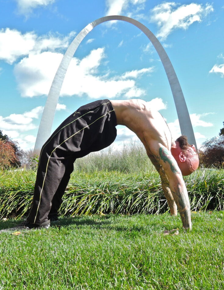 Back Bridges : Al Kavadlo